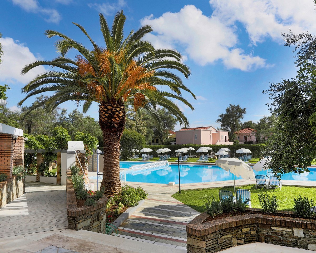 Greek flair at Sentido Apollo Palace beach hotel, Corfu